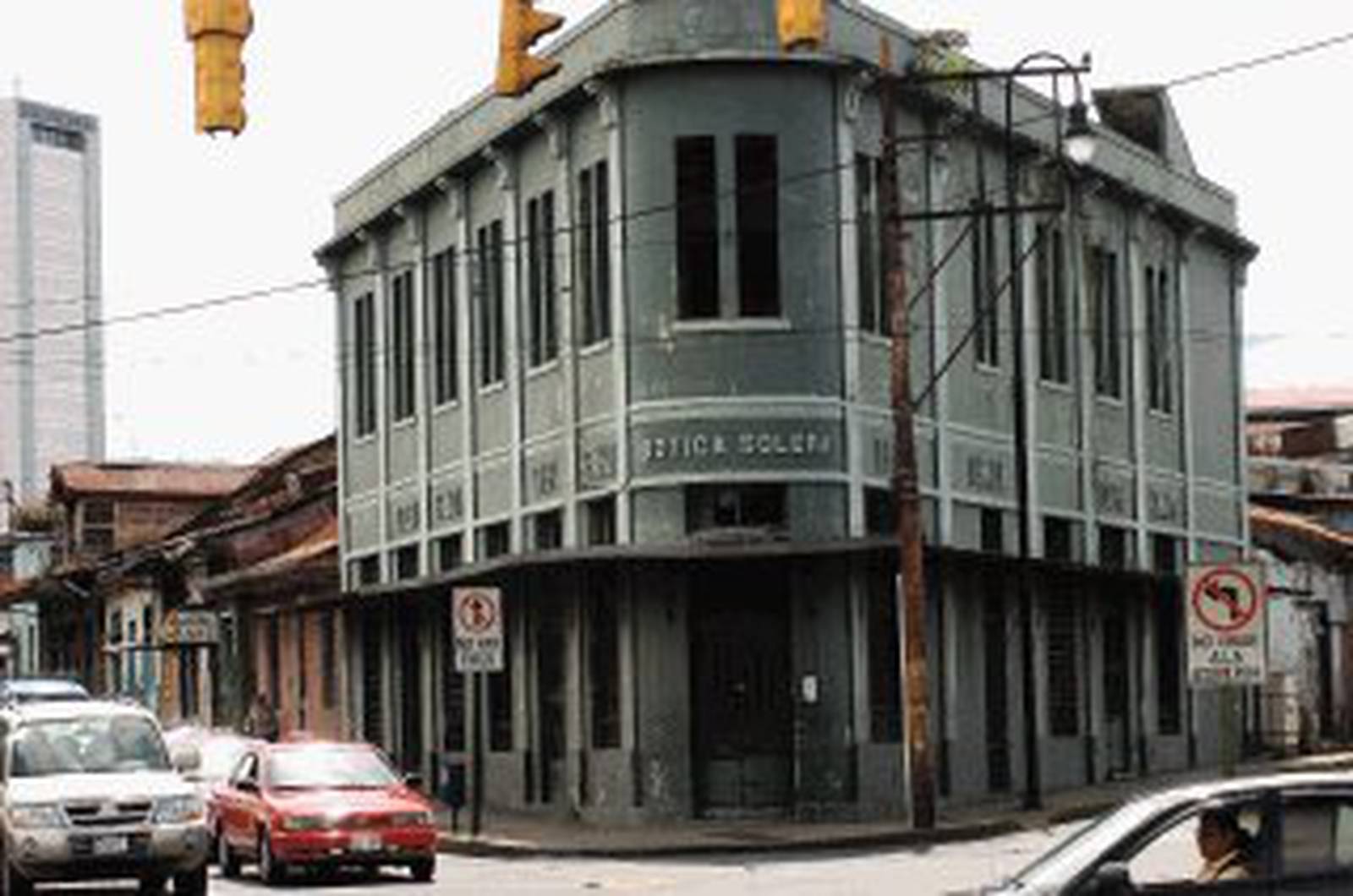 Dueños donan la Botica Solera a la Municipalidad de San José | La Nación