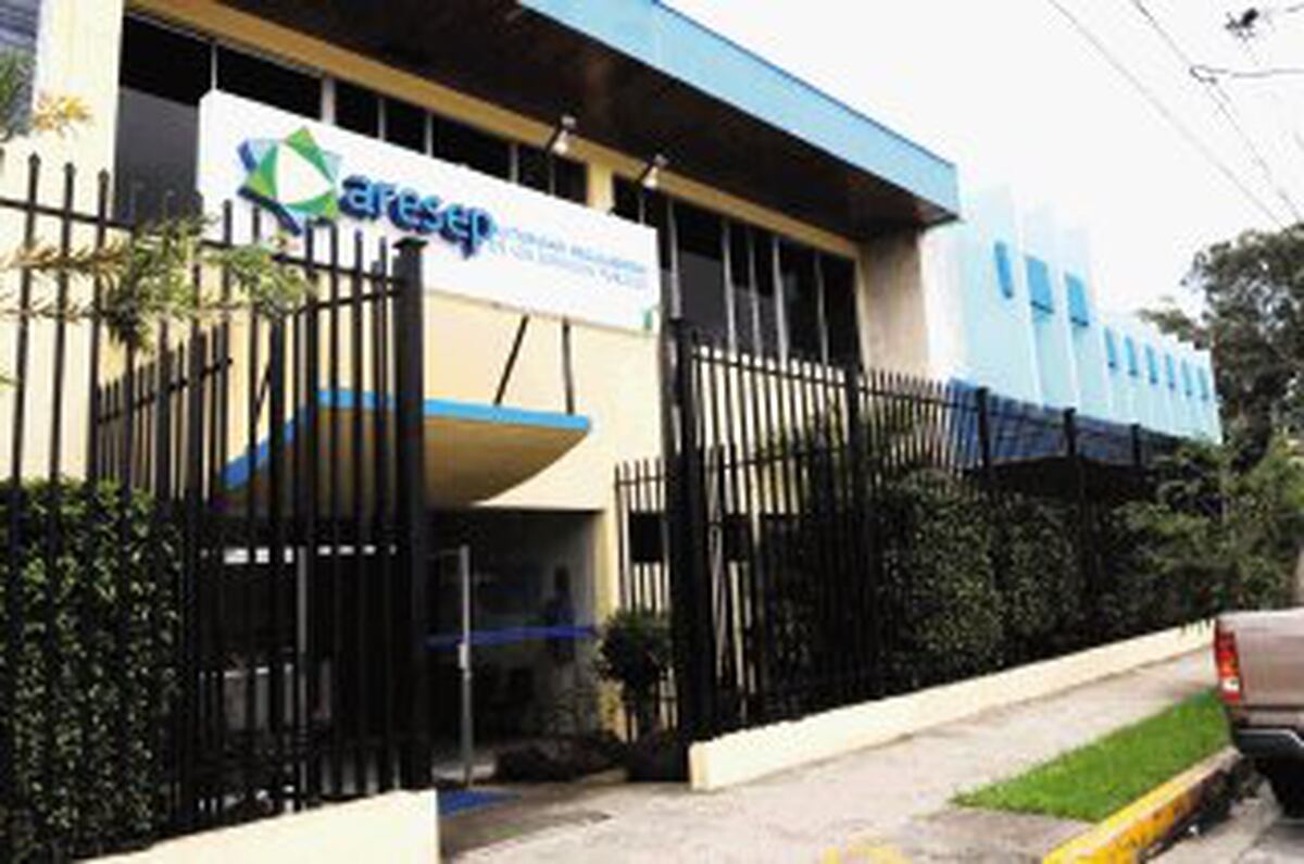 Aresep aprueba 24 plazas para nueva Superintendencia - La Nación